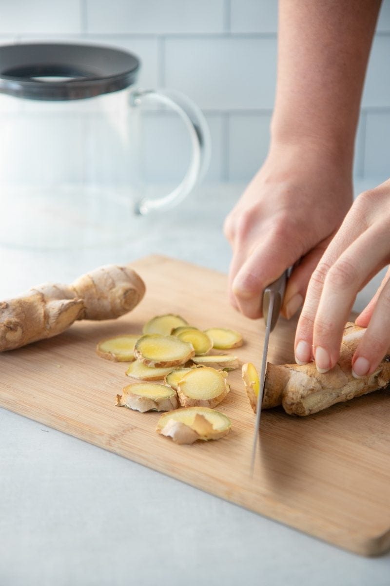 How To Make Ginger Tea With Fresh Ginger (+ 2 Other Options)