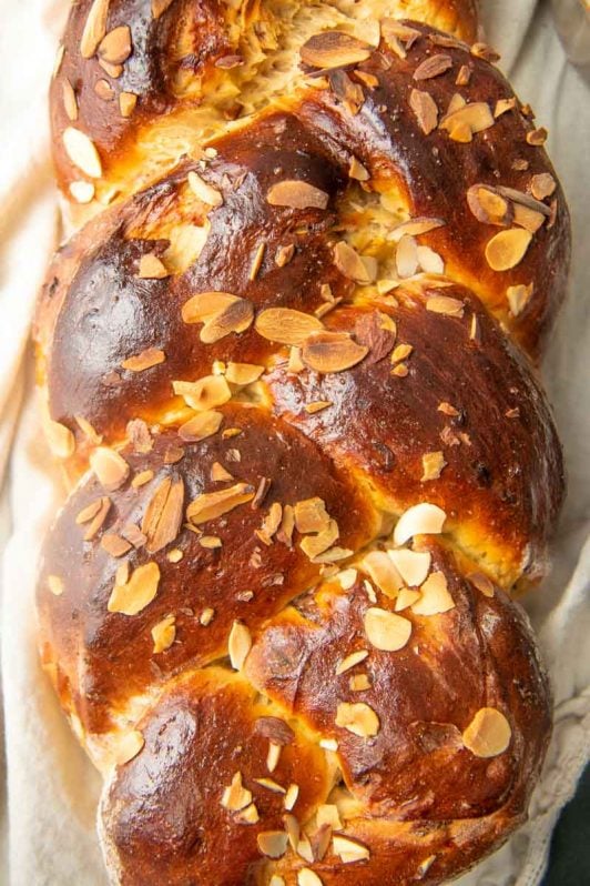 How To Make Pulla (Finnish Cardamom Bread) | Wholefully