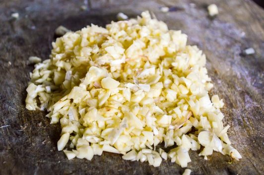 How to Cut and Mince Garlic | Wholefully